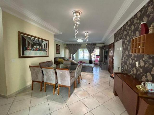70% EM PERMUTAS POR IMÓVEIS, ESSA LINDA CASA NO IBITI DO PAÇO SOROCABA, 4 SUÍTES,6 VG, 520M2 TERRE…