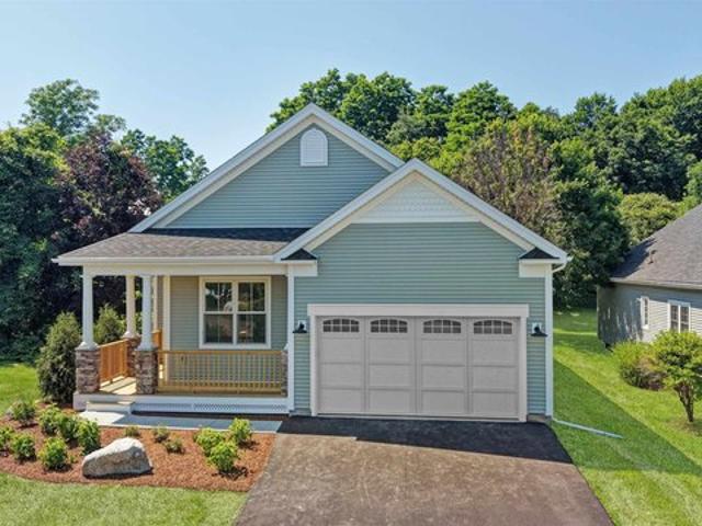 70 Fieldstone Dr, South Burlington, VT 05403