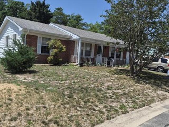 70 Franklin Ln, Whiting, NJ 08759