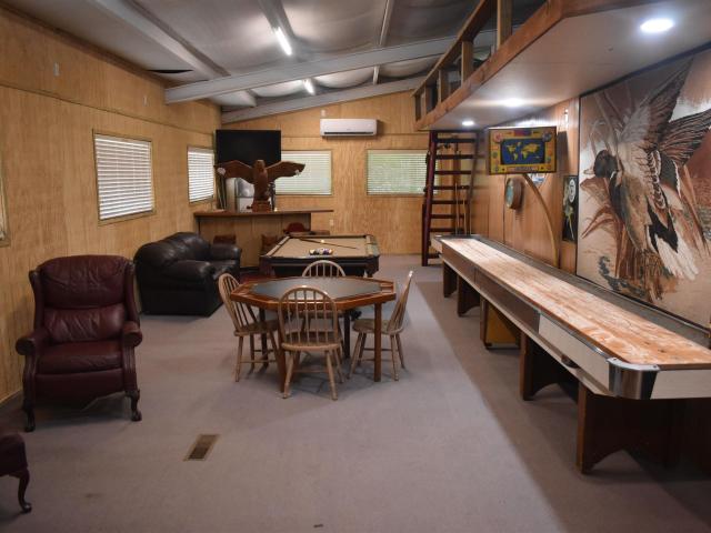 70 Greenhead Ln