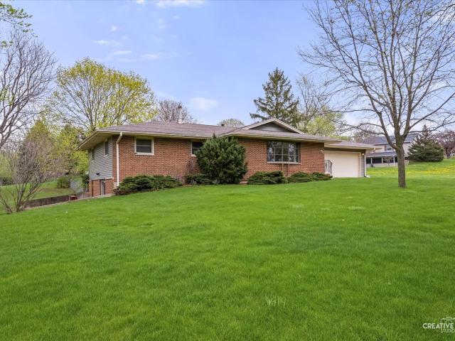 70 Highview Dr, Yorkville, IL 60560 | MLS #12603 | Compass