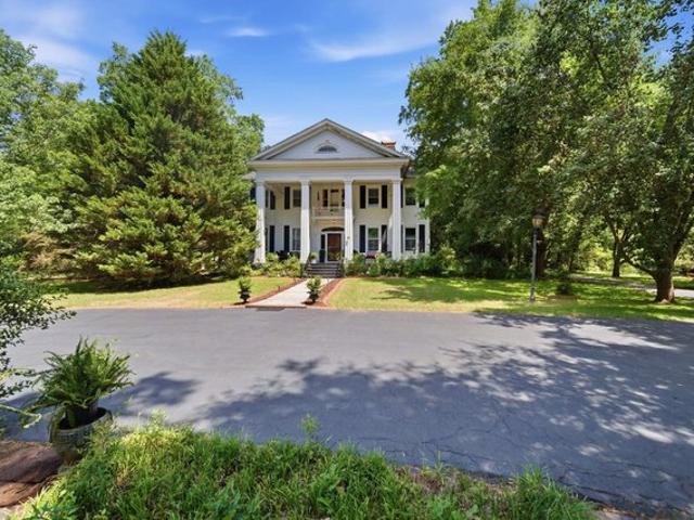 70 Honeysuckle Ln, Winnsboro, SC 29180