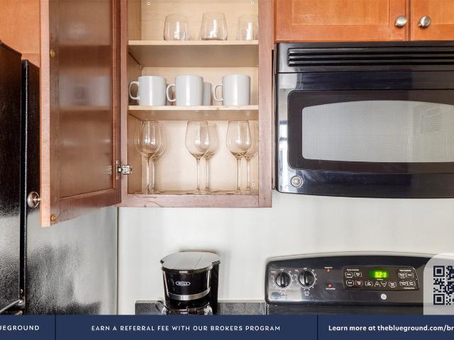 70 I Street Southeast Studio Apartment for Rent at 70 I St Se #879, Washington, DC 20003 SW Ballpark Navy Yard