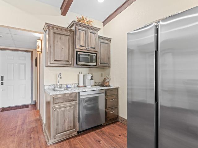 70 Kimberling Crossing Dr # 209
