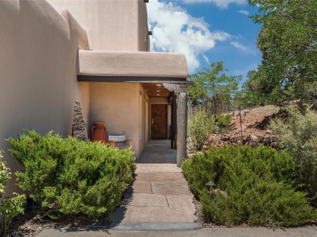 70 La Ventana Drive