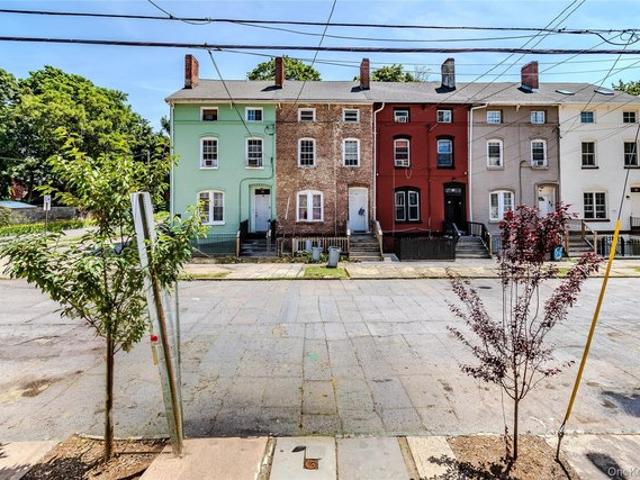 70 Lander St, Newburgh, NY 12550