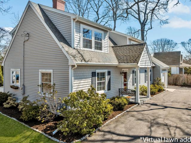 70 Lakeview Ave, Falmouth, MA 02540 | MLS #22601 | Compass