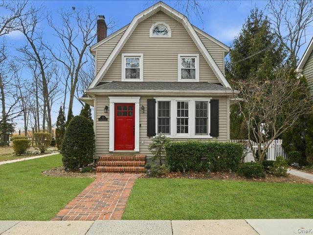 70 Larch Avenue