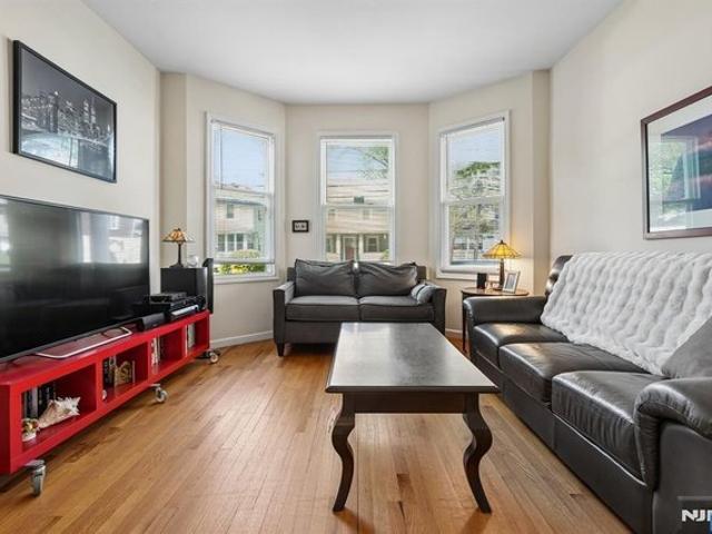 70 Llewellyn Ave, Bloomfield, NJ 07003