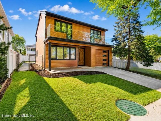 70 Lyon Pl, Staten Island, NY 10314