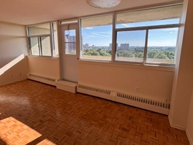 70 MCEWEN Ave, 1 bed, 1 full bath