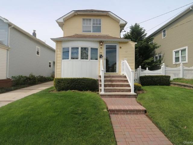 70 McKee St, Floral Park, NY 11001