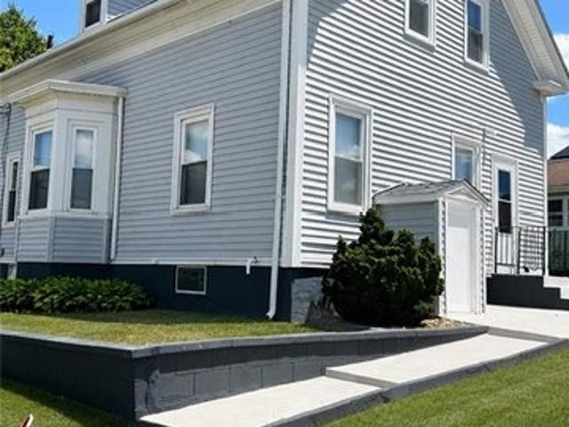 70 Martin St, East Providence, RI 02914