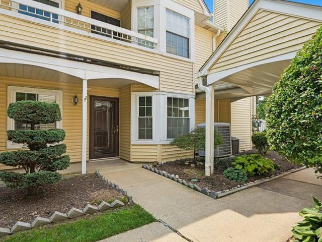 70 Mill Run W, Hightstown, NJ 08520