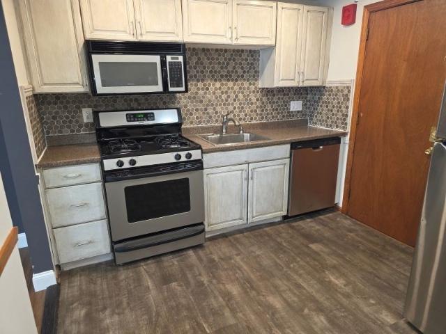 70 Mudge St, Unit 12, Lynn, MA 01902 | MLS #73501 | Compass