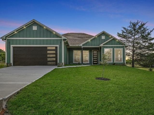 70 N Pine Harbour Dr, Coldspring, TX 77331