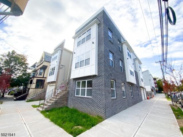 70 N 6Th St # 2