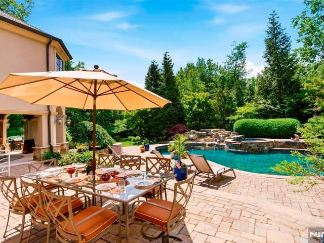 70 Oak Drive