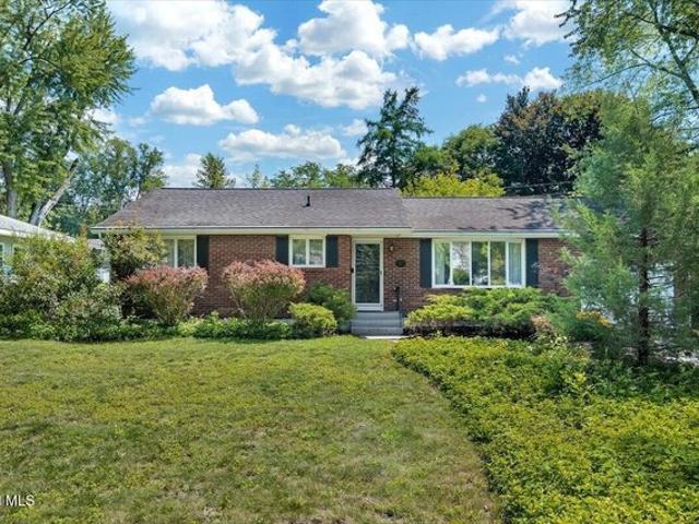 70 Orchard St, Delmar, NY 12054