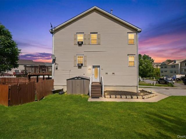 70 Peach Pl, Middletown, NY 10940
