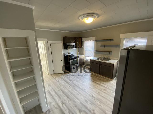 70 Pine Street 2 Bedroom Apartment for Rent at 70 Pine Street #2, Brockton, MA 02302