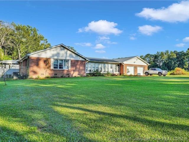 70 Primrose Dr, Fairmont, NC 28340