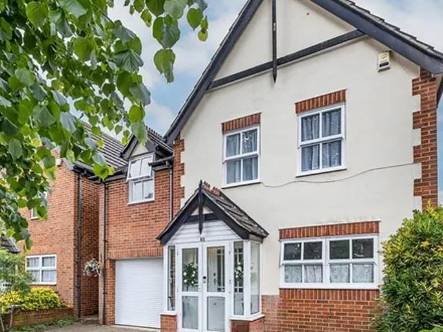 70 Princes Road, Teddington, TW11 0RU, United Kingdom | 4 bed house for rent #168148770 | Rentberry