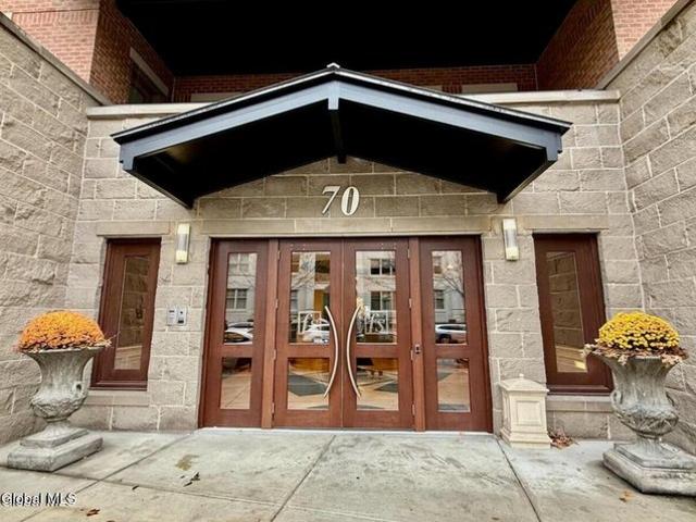 70 Railroad Pl Apt 405, Saratoga Springs, NY 12866