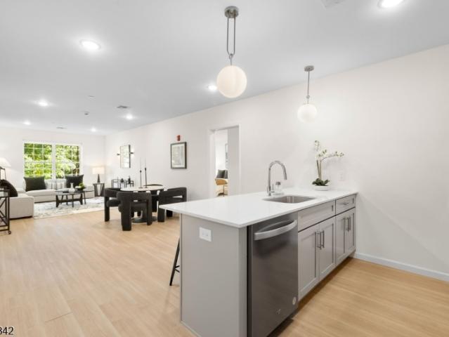 70 Ridgedale Ave # 205