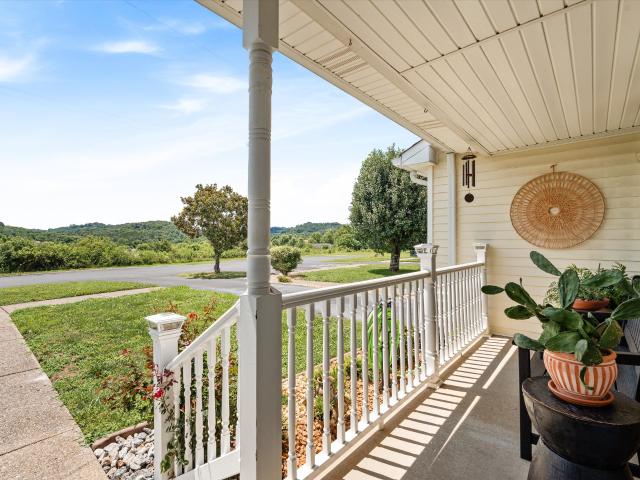 70 Rolling Meadows Dr