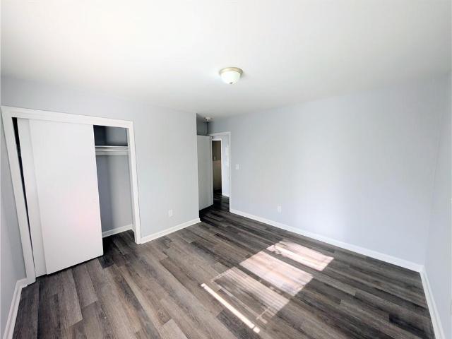 70 Ruzelle Drive SW