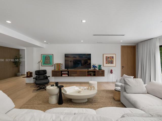 70 Samana Dr, Miami, FL 33133 | MLS #A11999