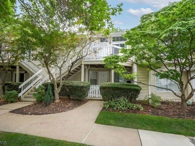 70 Sage Ct, Bedminster Twp, NJ 07921