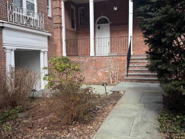 70 Strawberry Hill Avenue, APT 3 3B, Stamford, CT 06902