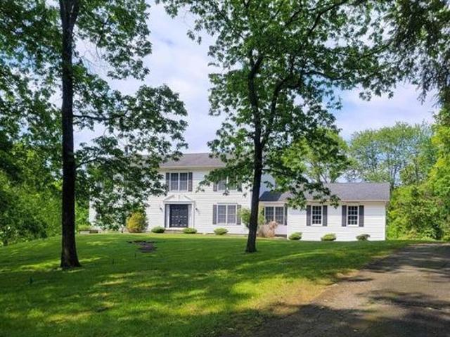 70A Judith Dr, Danbury, CT 06811