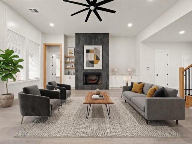 7104 NW 154th Street