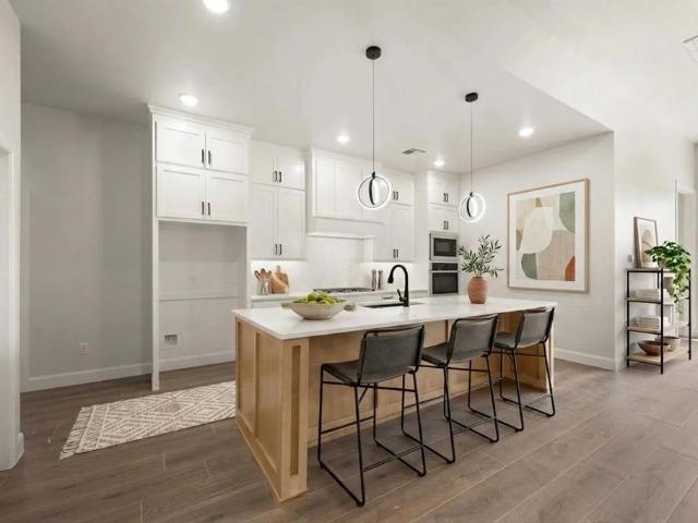 7104 NW 154th Street