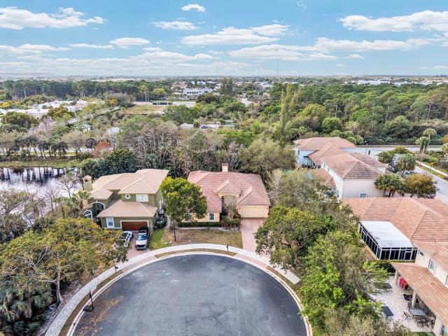 7104 NW 48th Ln, Coconut Creek, FL 33073 | MLS #F10552 | Compass
