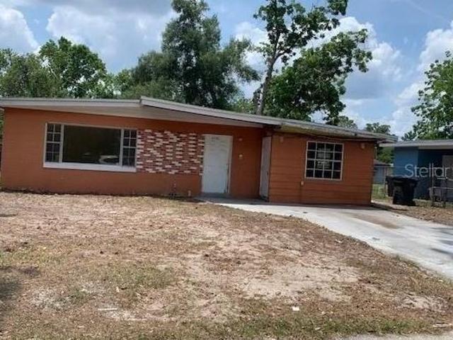 7104 N 50th St, Tampa, FL 33617