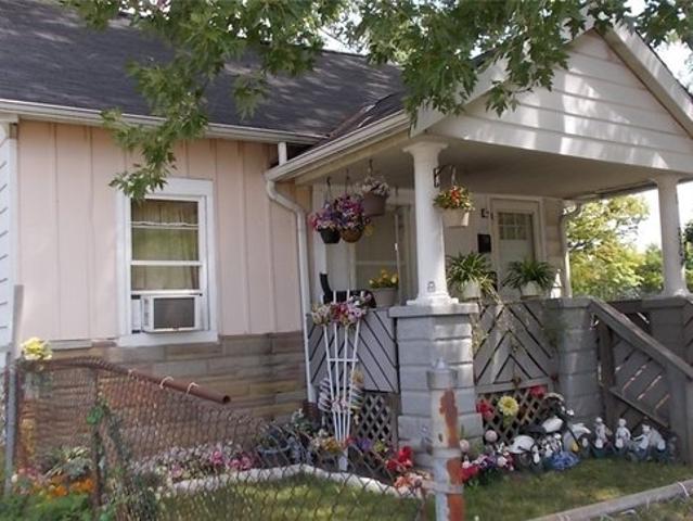7104 Dearborn Ave, Cleveland, OH 44102