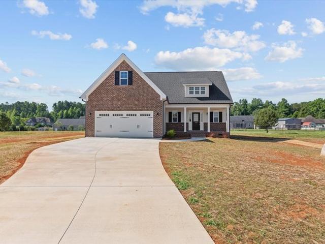 7104 Lukes Ct, Liberty, NC 27298