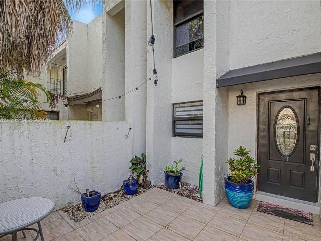 7104 SW 113th Ave, Miami, FL 33173 | MLS #A11994 | Compass