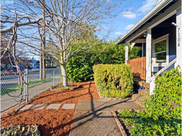 7104 SE 85TH AVE