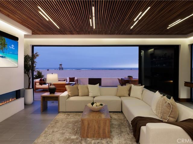 7104 W Oceanfront
