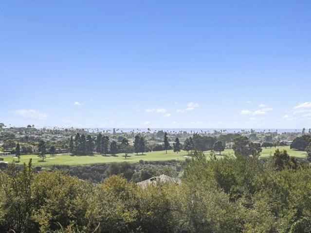 7105 Country Club Dr, La Jolla, CA 92037