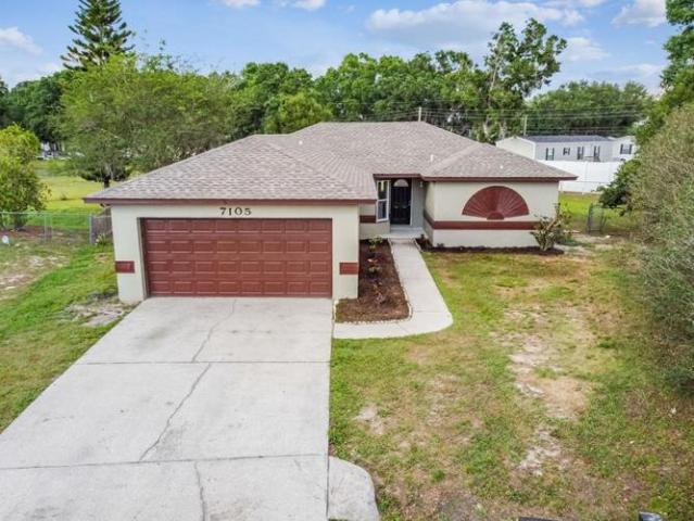 7105 Pebble Pass Loop, Lakeland, FL 33810