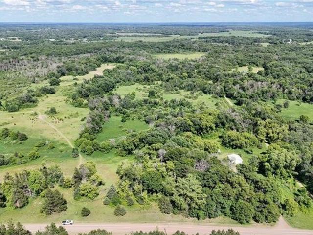 7105 th Ave SE, Clear Lake, MN 55319
