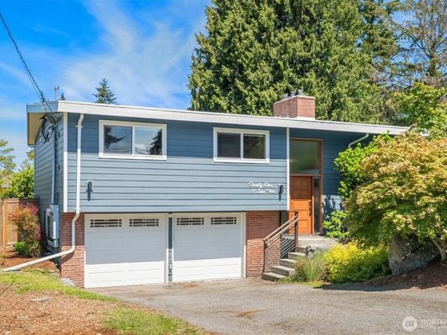 7105 th St SW, Lynnwood, WA 98036
