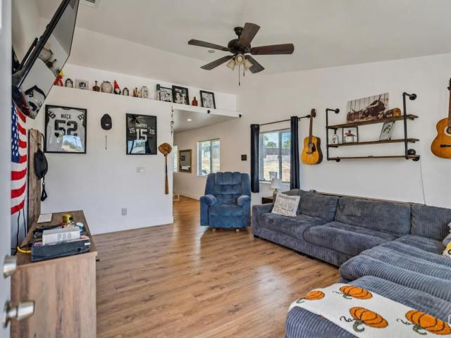 7106 Franklin Avenue