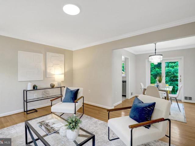 7107 Coventry Road
